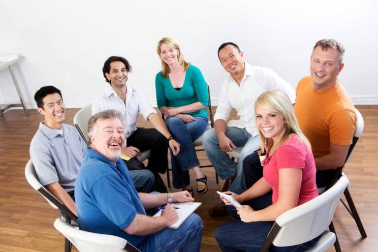 15 Group Photo Ideas Small & Large Teams